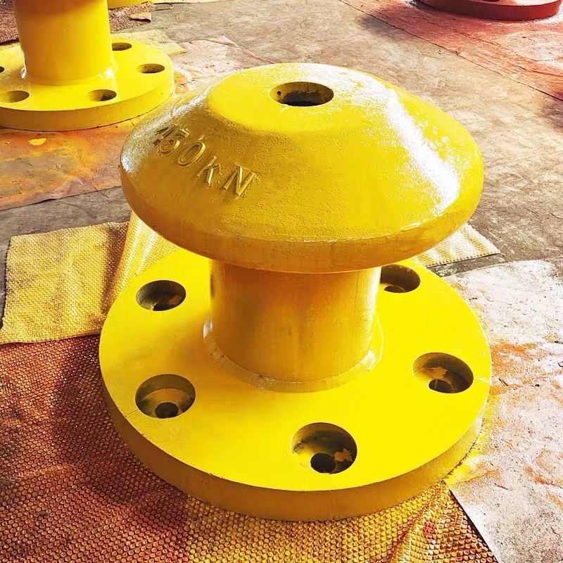 Pillar Type Cast Iron Single Bitt Bollard Port Polished Ship Docking 450KN