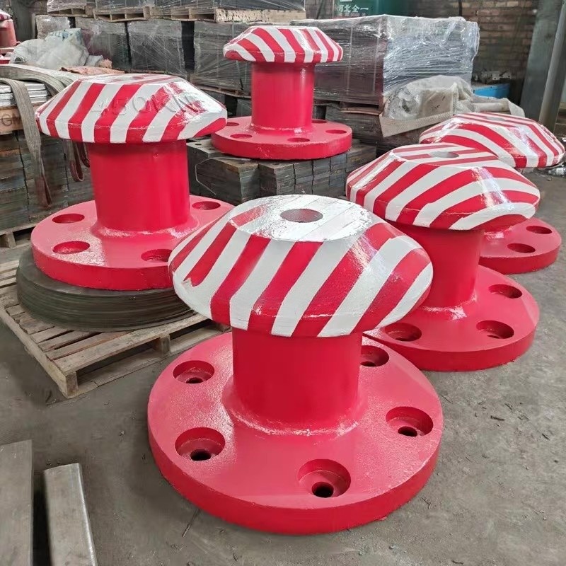 Pillar Type Cast Iron Single Bitt Bollard Port Polished Ship Docking 450KN