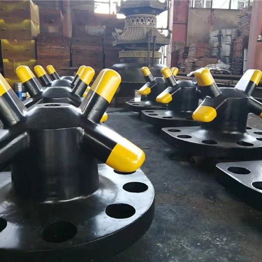 Horn Type 100T Cast Steel Pier Bollards Port Bollard Polished Mooring ...
